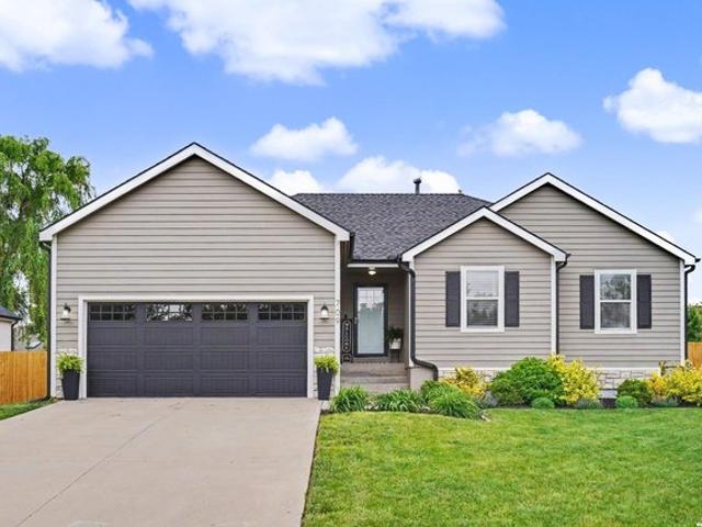 709 Flame Way, Baldwin City, KS 66006
