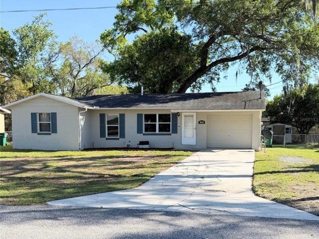 709 Lewis St, Fruitland Park, FL 34731