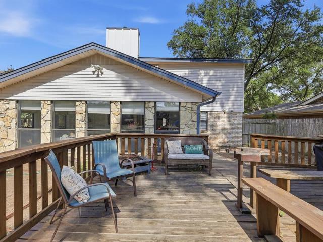 709 Lexington Drive