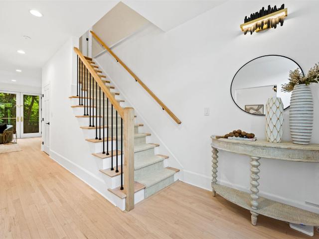 709 N 5th Avenue