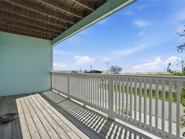 709 N Bayshore Drive