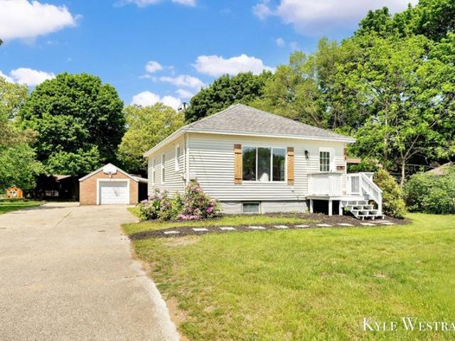 709 N Fifth St, Greenville, MI 48838