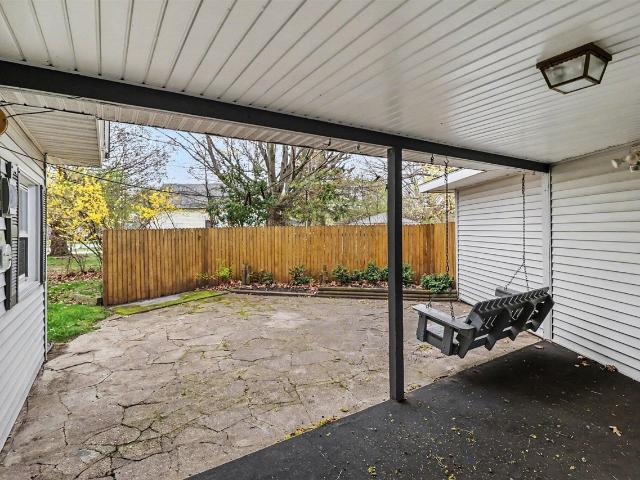 709 New William Street