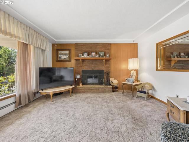 709 NE 107TH PL