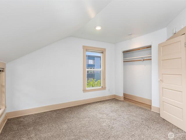 709 NE 43rd Street