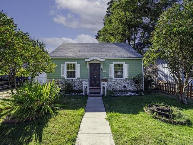 709 NW 2nd St, Grants Pass, OR 97526