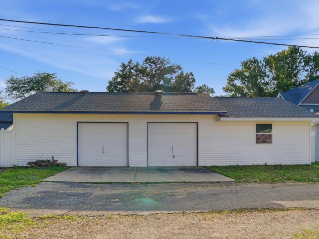 709 S 2nd Street