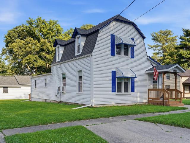 709 S 2nd Street
