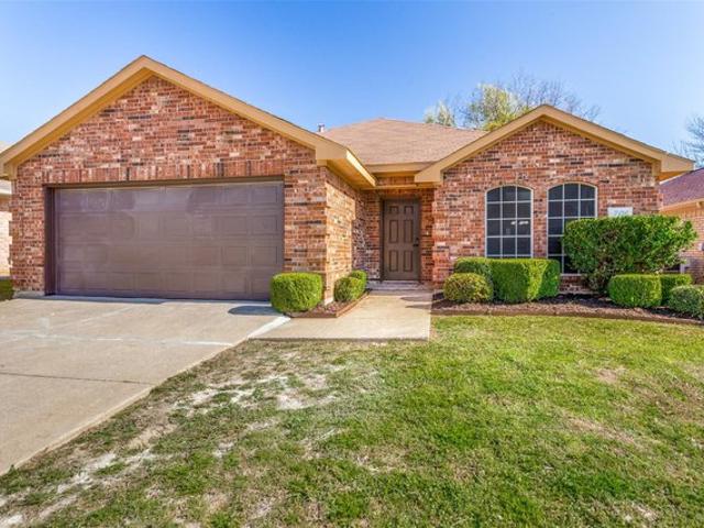 709 S Emma Dr, Arlington, TX 76002