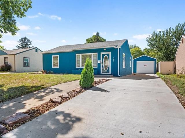 709 S Garfield Ave, Sioux Falls, SD 57104