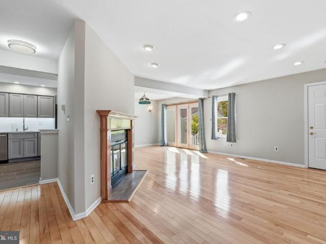 709 Society Hill Blvd