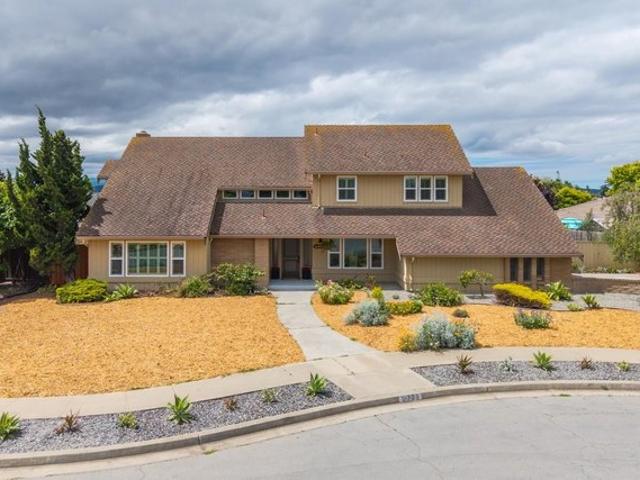 709 San Leandro Cir, Salinas, CA 93901