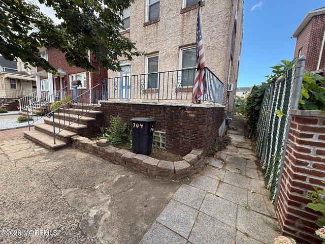 709 Stuyvesant Ave, Lyndhurst, NJ 07071