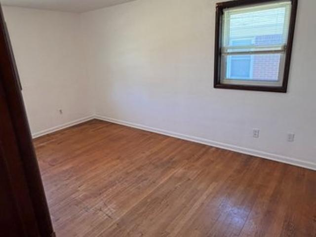 709 Porter St, Gary, IN 46406