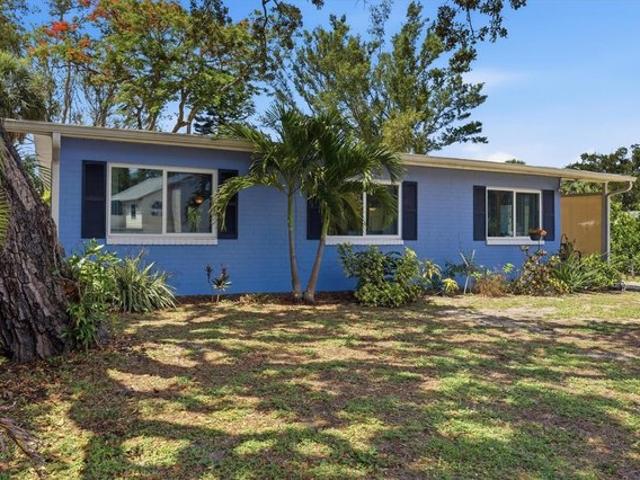 709 Padua Ct, Nokomis, FL 34275