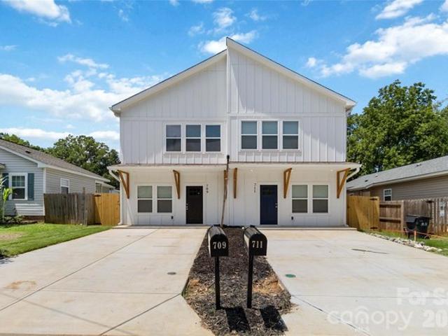 709 Pennsylvania Ave, Charlotte, NC 28216