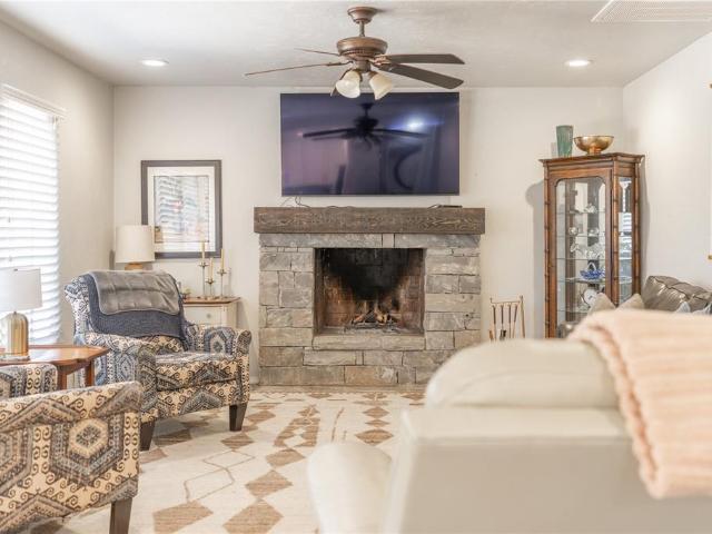 709 Rock Hollow Road