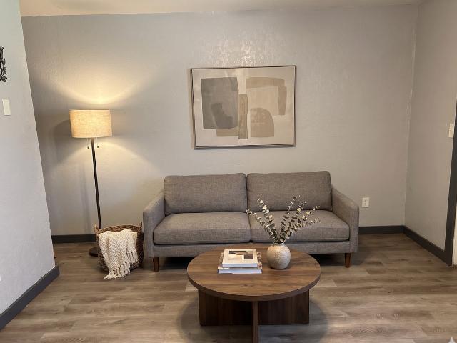 709 W 3rd St 1 Bedroom Apartment for Rent at 709 W 3rd St, Waterloo, IA 50701 Church Row Historic
