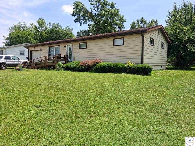 709 W Atlantic St, Nevada, MO 64772