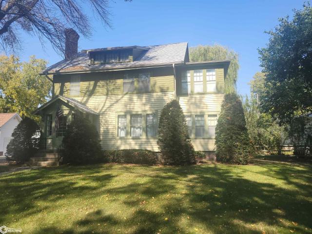 709 W Broadway St Street