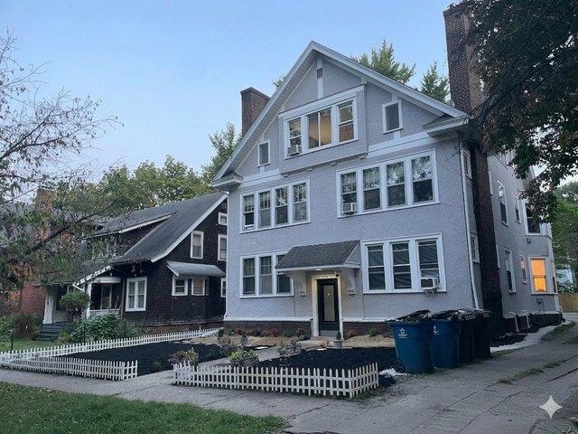 709 W Nevada St, Urbana, IL 61801