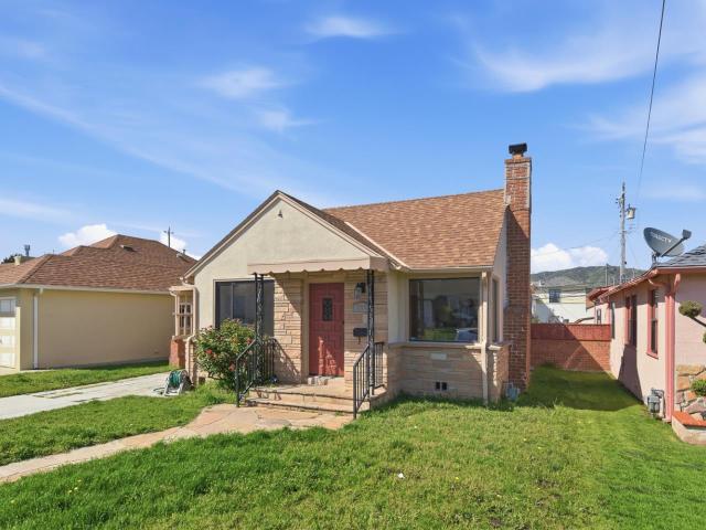 709 W Orange Avenue