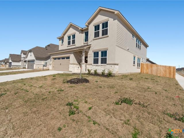 709 Waylon Circle