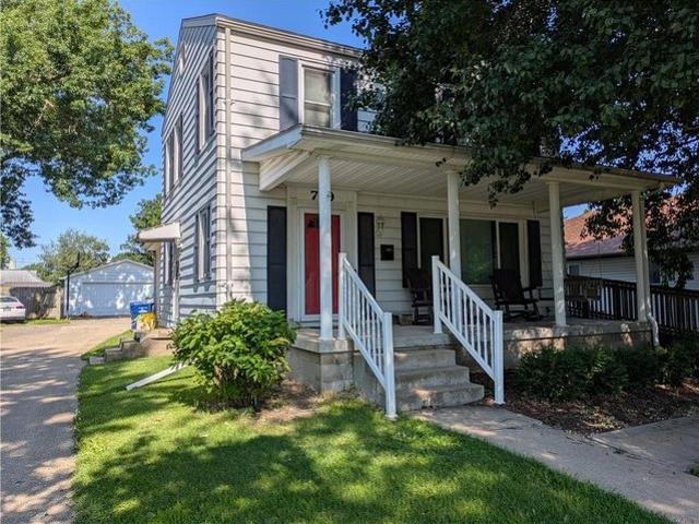 709 Ten Broeck St, Paris, IL 61944