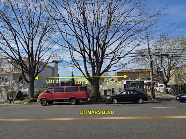 70 11 Ditmars Boulevard