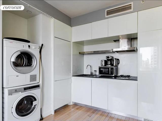 70 W 45TH Street 33C