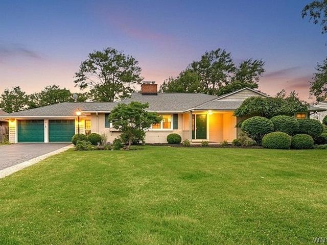 70 Westchester Rd, Amherst, NY 14221