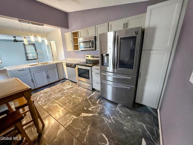 70 Westerlo St, Coeymans, NY 12045 | MLS #202616 | Compass