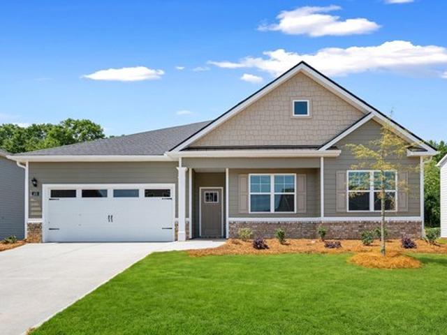 70 Acadian Rd, Statham, GA 30666