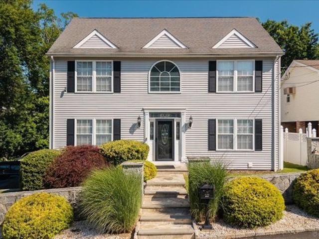 70 Albemarle St, Bridgeport, CT 06606
