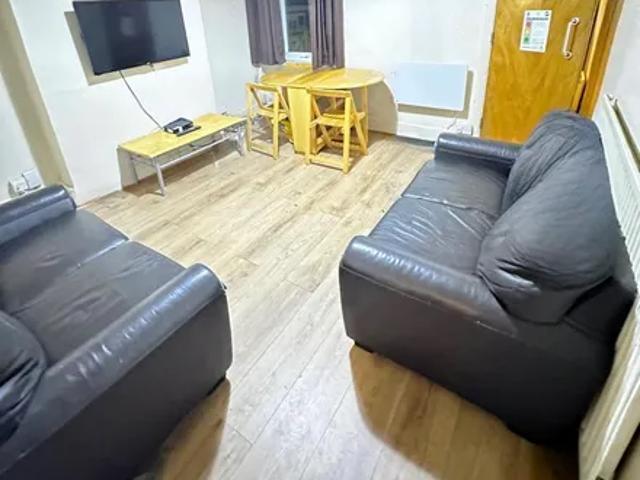 70 Alton Road, Metchley, B29 7DX, United Kingdom | 4 bed house for rent #138849427 | Rentberry