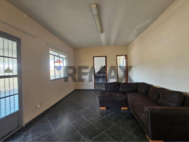 70 Área Útil Casa Alugar, 2 Dormitórios localizado em Rua Geraldo José da Silva, 175 Casa 02 Santa Efigênia, Juiz de Fora, Minas Gerais, 36032200 | Brasil