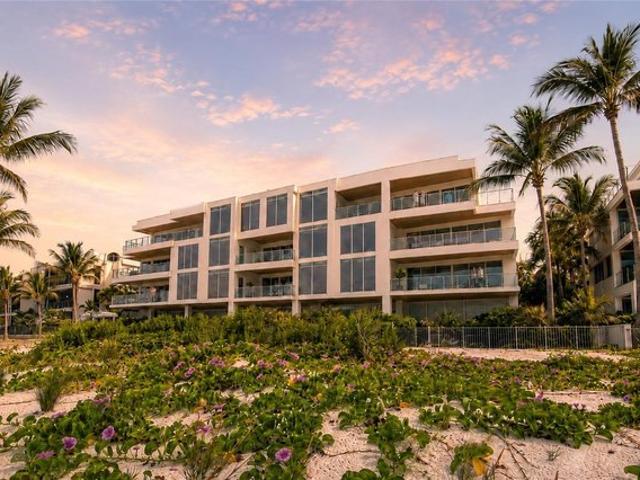 70 Avenida Veneccia Unit 201, Sarasota, FL 34242