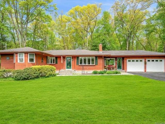 70 Barton Hill Rd, East Hampton, CT 06424