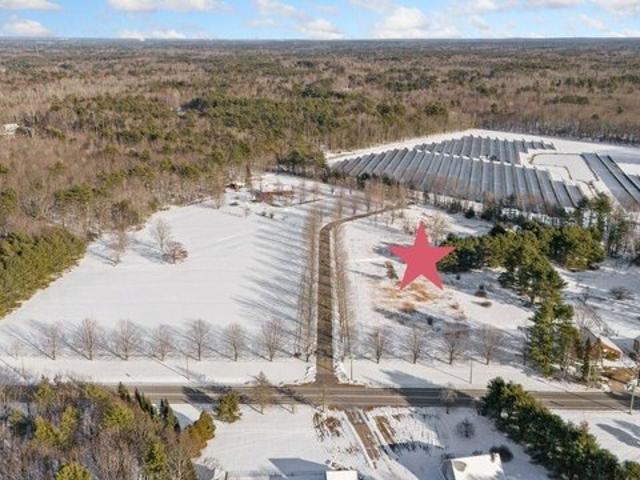 70 Beech Plain Rd, Buxton, ME 04093