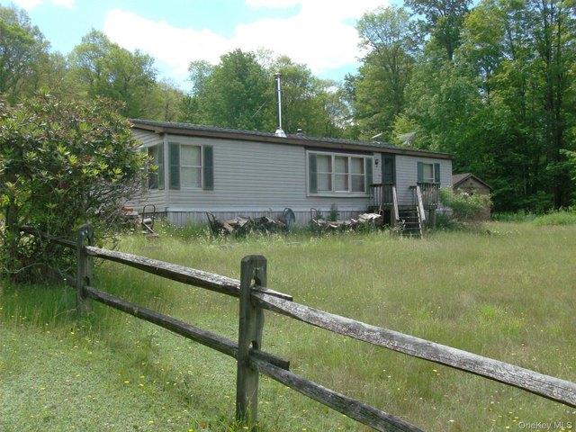70 Bonnie Brook Rd, Roscoe, NY 12776