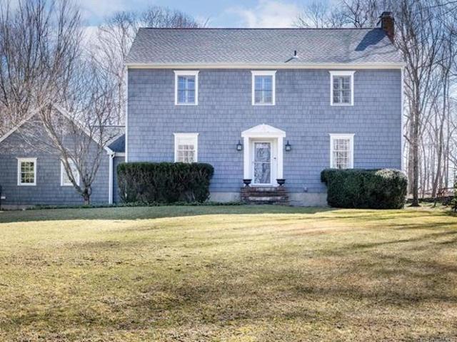70 Bobbys Ct, Ridgefield, CT 06877