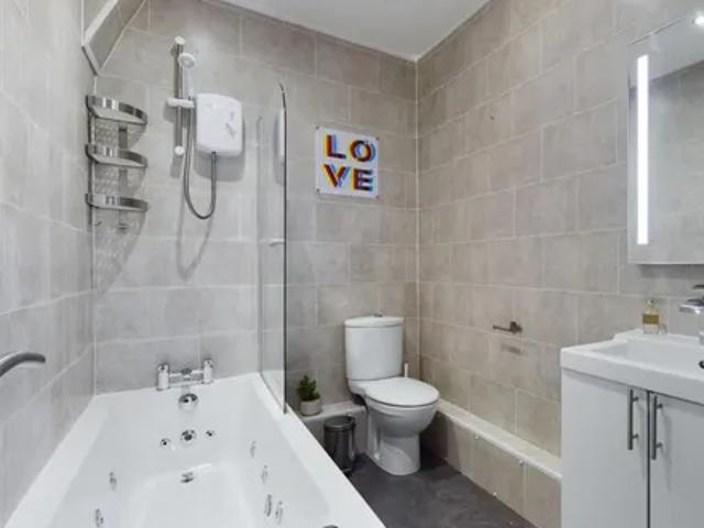 70 Burleigh Street, Manchester, M15 6ET, United Kingdom | 9 bed house for rent #167845166 | Rentberry
