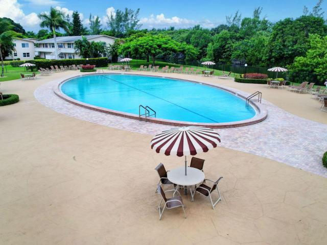 70 Camden C, West Palm Beach, FL 33417 | MLS #B26044