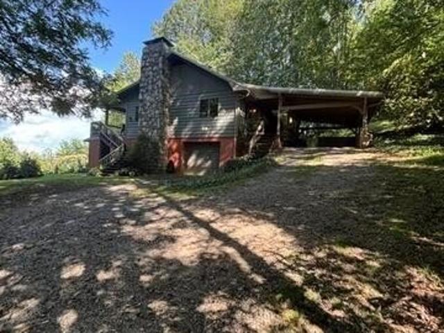 70 Calhoun Ridge Rd, Waynesville, NC 28786