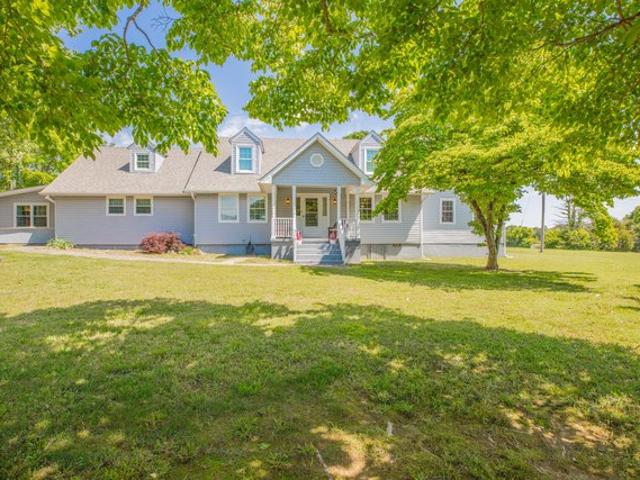 70 Cottage Ln, Chickamauga, GA 30707