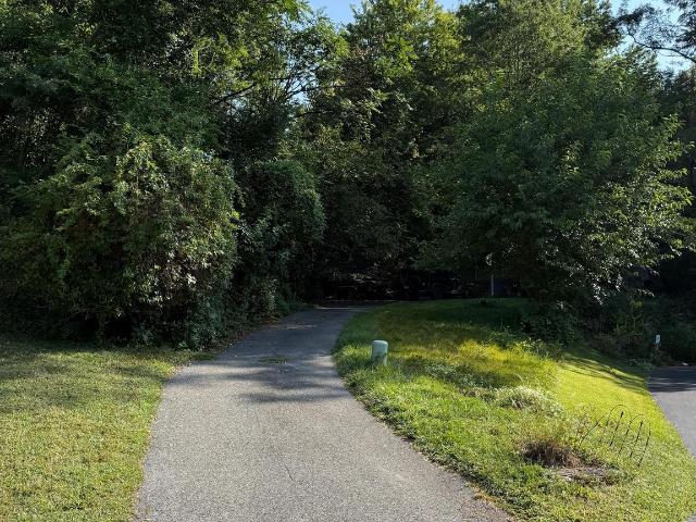 70 Courtney Ln, Media, PA 19063 | MLS #PADE2106 | Compass