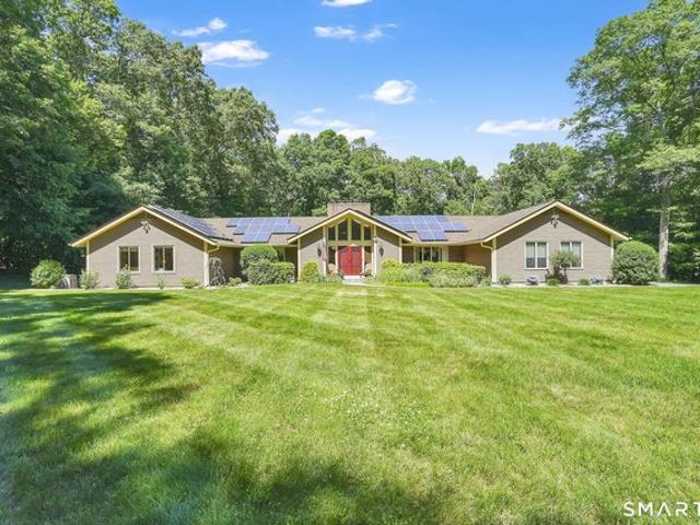 70 Davis Rd, Mansfield, CT 06268