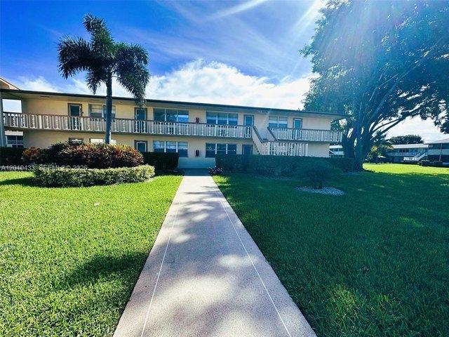 70 Dorchester D Unit 70, West Palm Beach, FL 33417