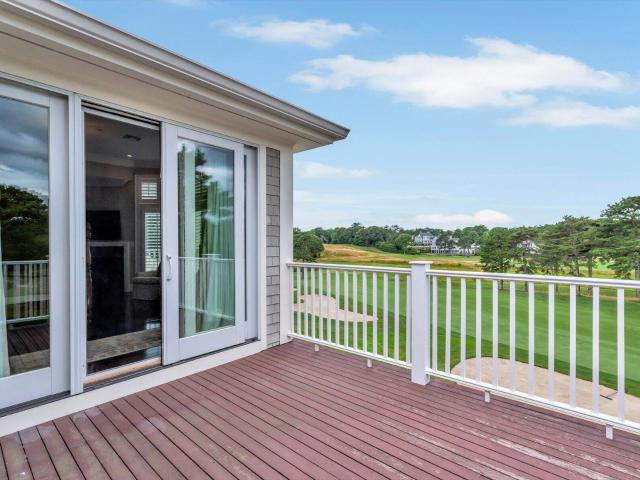 70 E Simons Rd, Mashpee, MA 02649 | MLS #22503