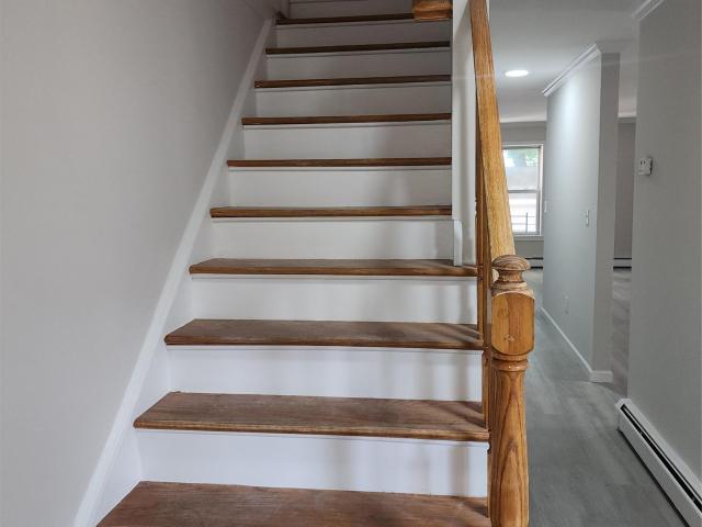 70 Elm Avenue Right